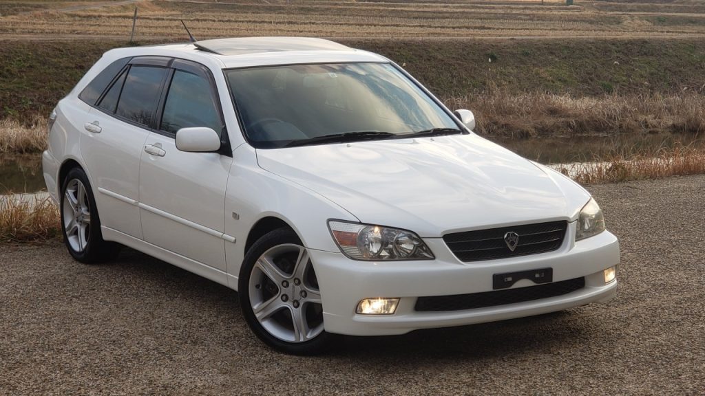 Iron Chef Imports » 2001 Toyota Altezza Gita AS300 - SOLD!