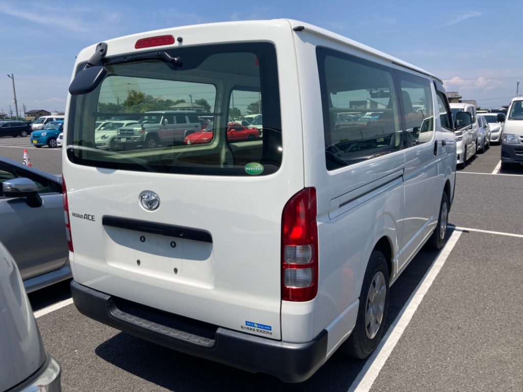 Iron Chef Imports » 2016 Toyota Regius Ace (Hiace) DX 4WD - SOLD!